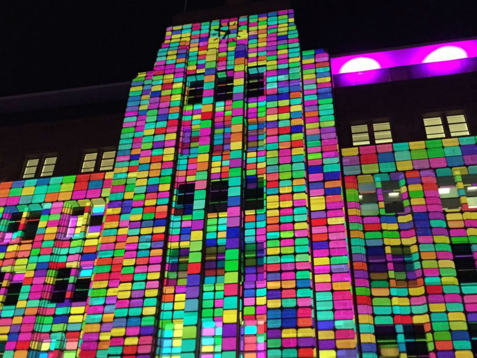 Vivid - Tours To Go Travel Guides